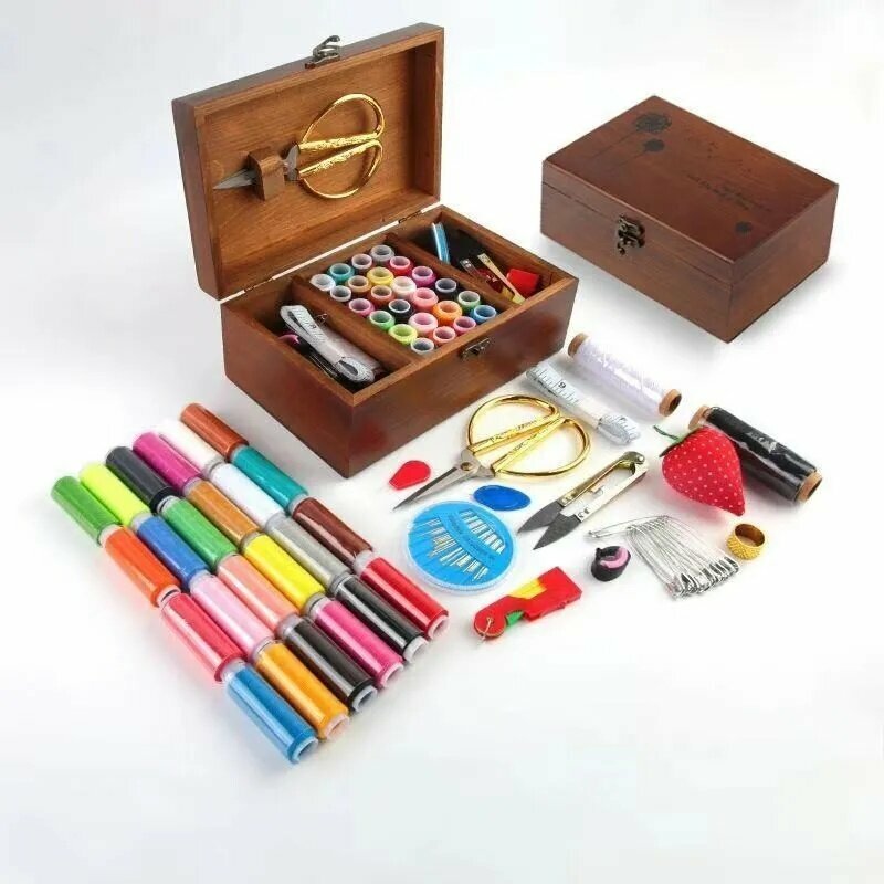 Набор для шитья (24-цветная нить + 12 инструментов + деревянная коробка для шитья)