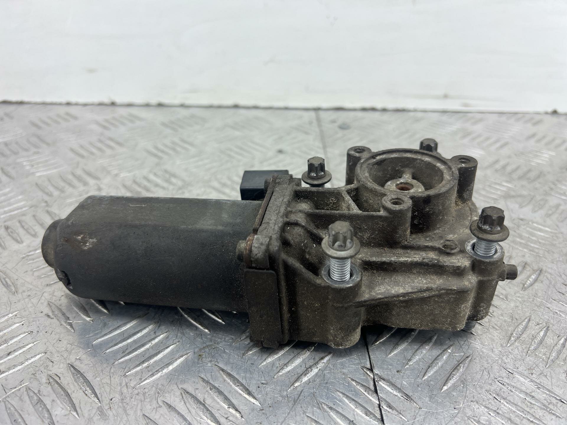 Сервопривод раздаточной коробки BMW X6 E71 (2007 - 2012) 0130008507