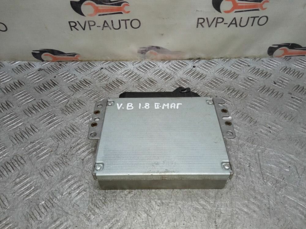 Блок управления двигателем X18XE Opel Vectra B 1.8