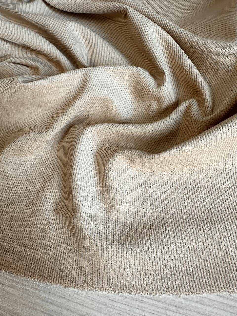 1м. Микровельвет ткань для шитья и рукоделия. 100% Хлопок. Бежевый. Ширина 145см. Плотность 200 г/м2