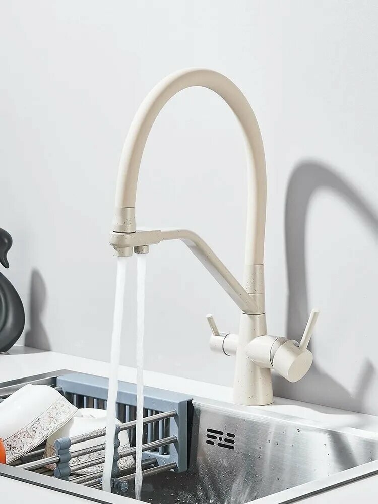 Смеситель для кухни с гибким изливом фильтром кран на кухню