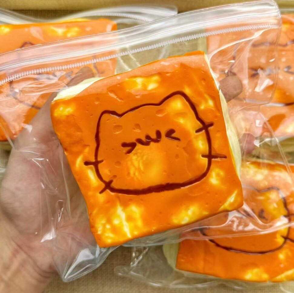 Маленькая красная книга, силиконовый кот в том же стиле, большой хлеб, антистресс, пищевой симулятор хлеба, игрушка для сжатия, оптовая продажа