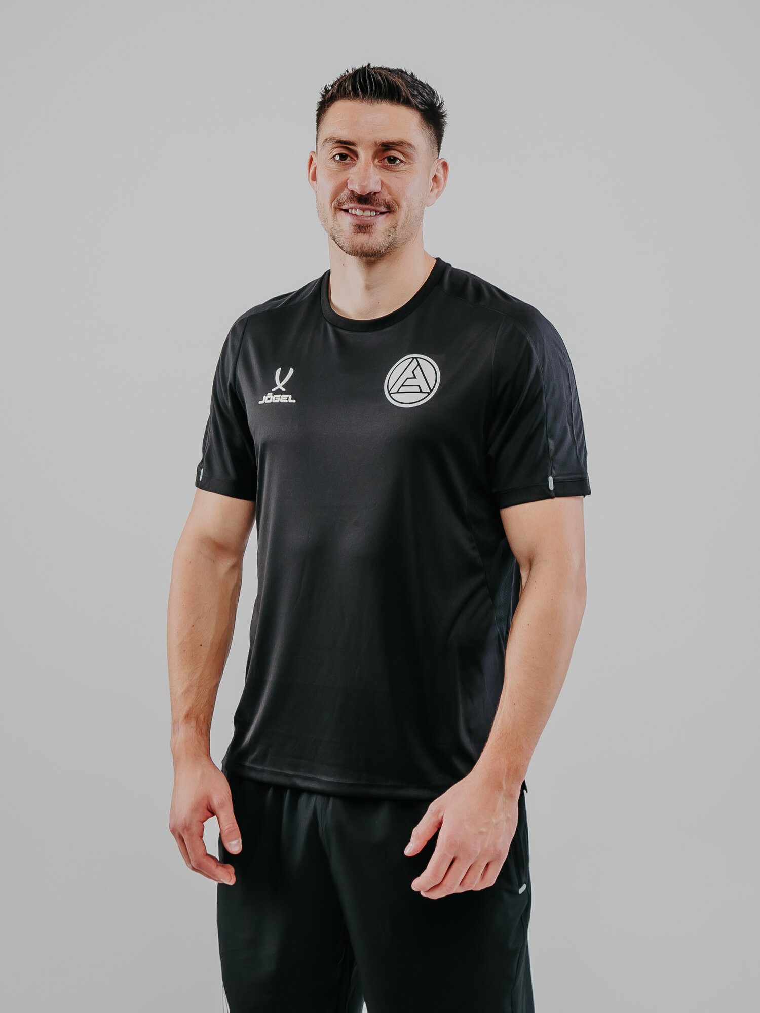 Футболка спортивная