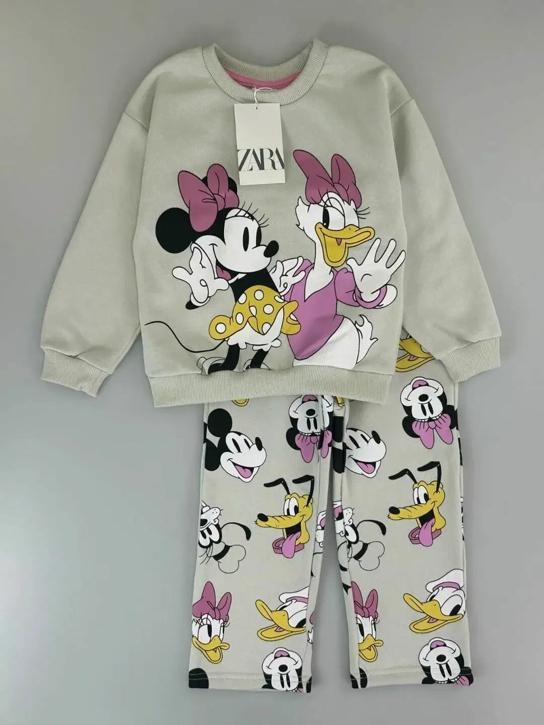 Костюм спортивный