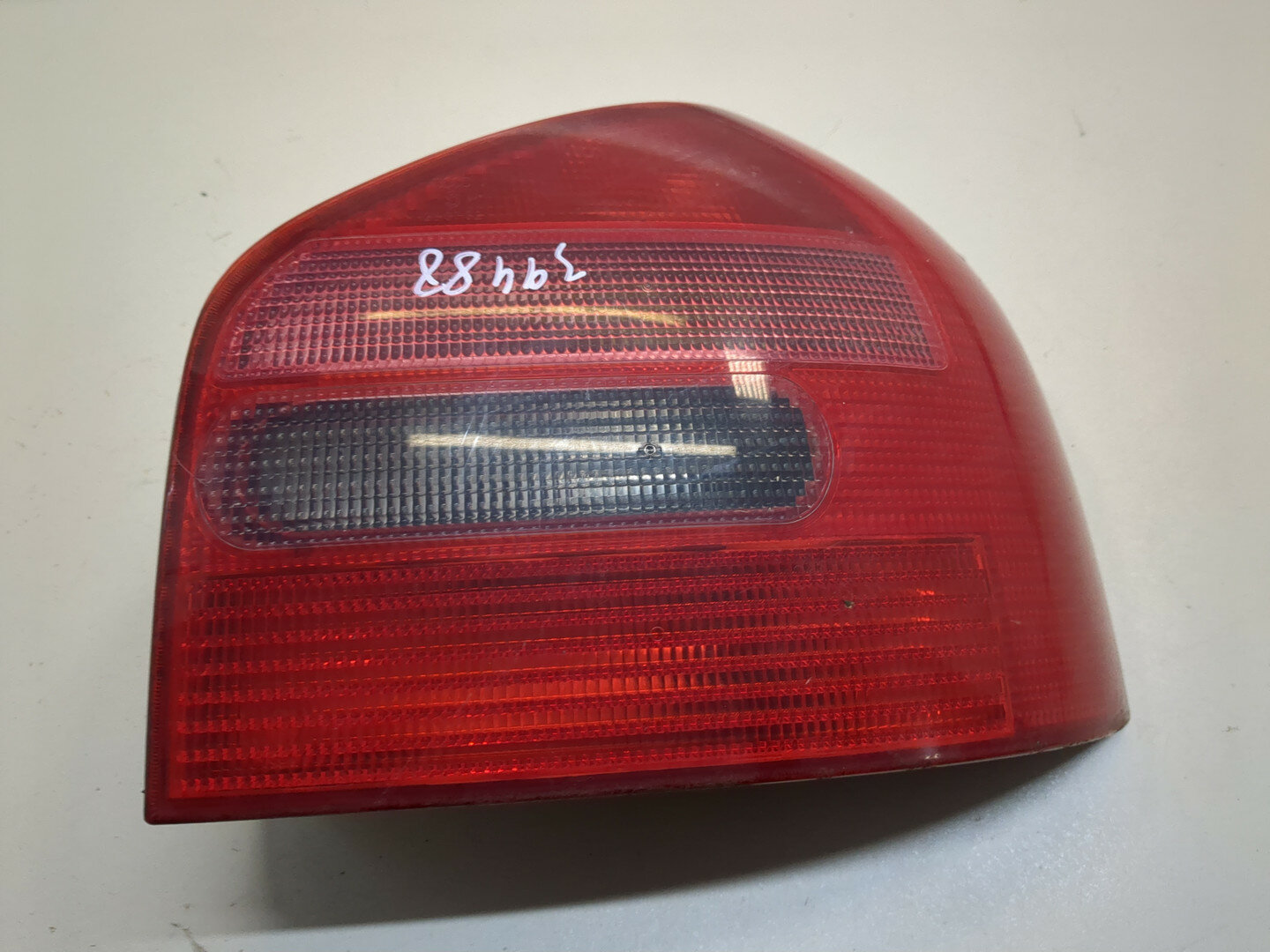 Фонарь (задний) правый Audi A3 (8L) Б/У