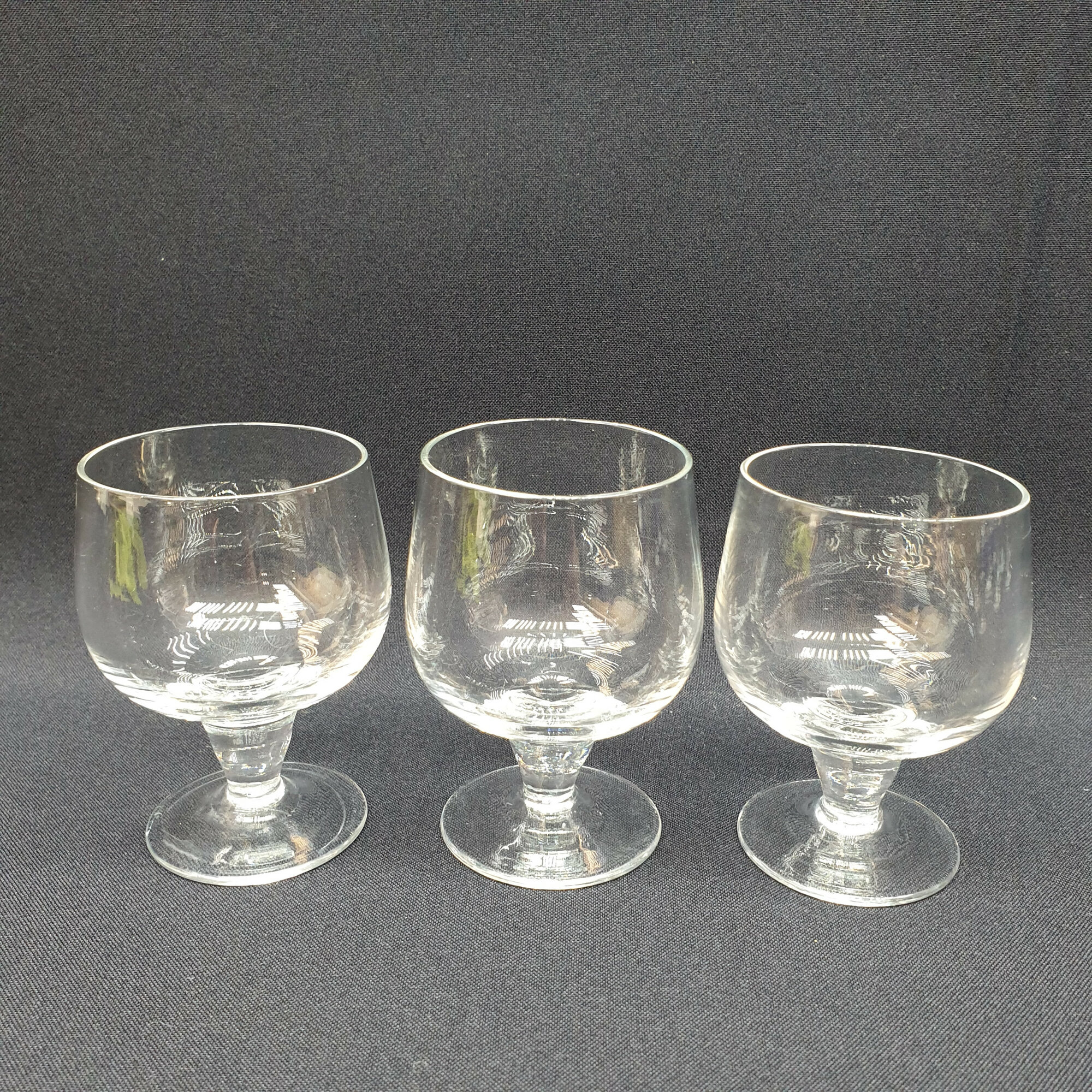 Набор рюмок 3 шт 8 см, стекло, 100 см. Винтаж, СССР.