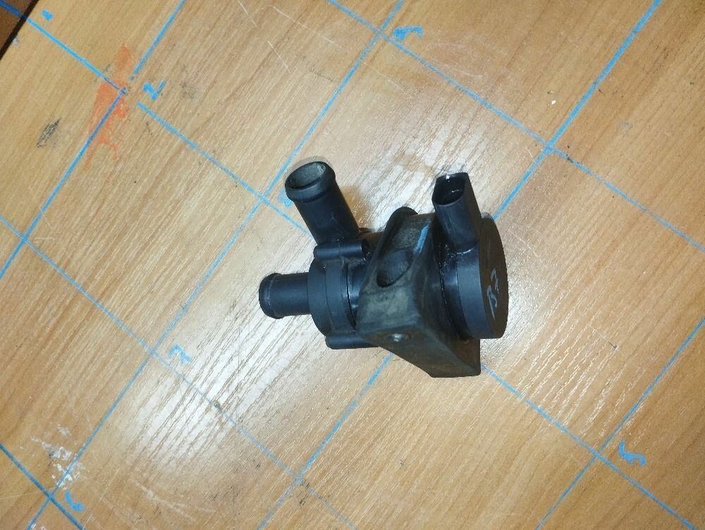 Дополнительная помпа Фольксваген Пассат Б7 CDA Б/У с пробегом