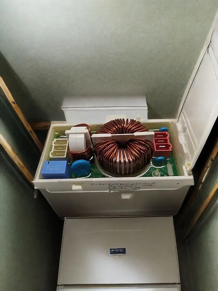 Фильтр помехоподавляющий для стиральных машин LG EAM62492312 с керамическим предохранителем