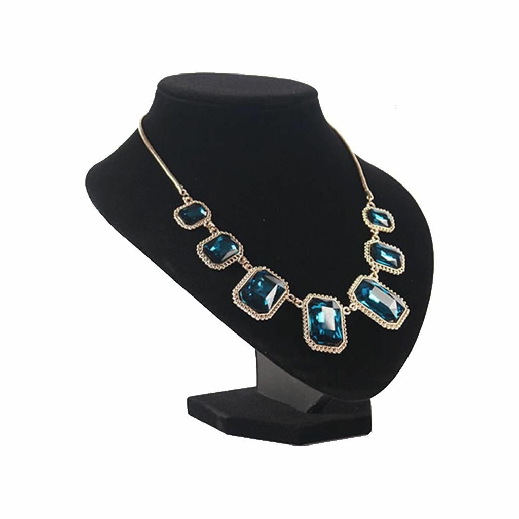 Чёрный стенд для демонстрации ожерелий, - 22х22см