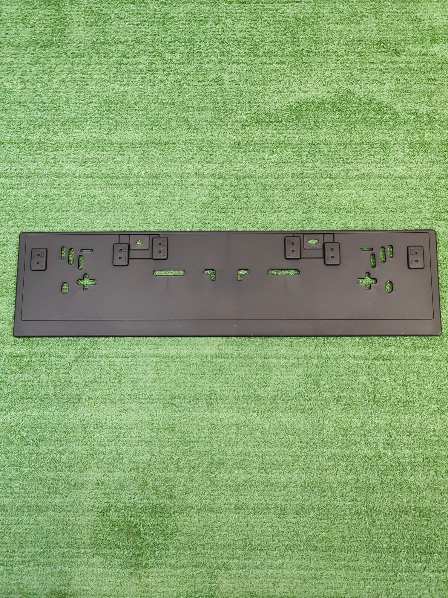 Jetour Рамка крепления переднего госномера Jetour T2 F182804557.