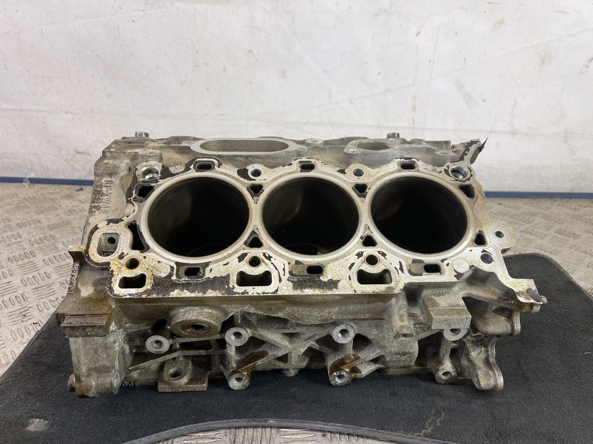 Блок цилиндров Jaguar X-Type (2001 - 2008)