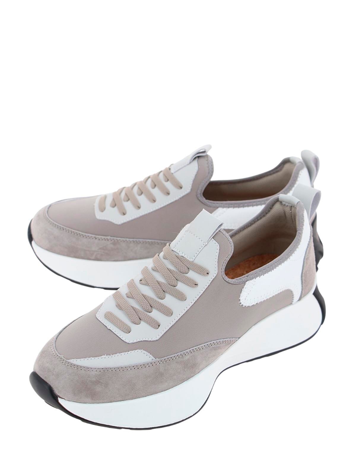 Кроссовки повседневные