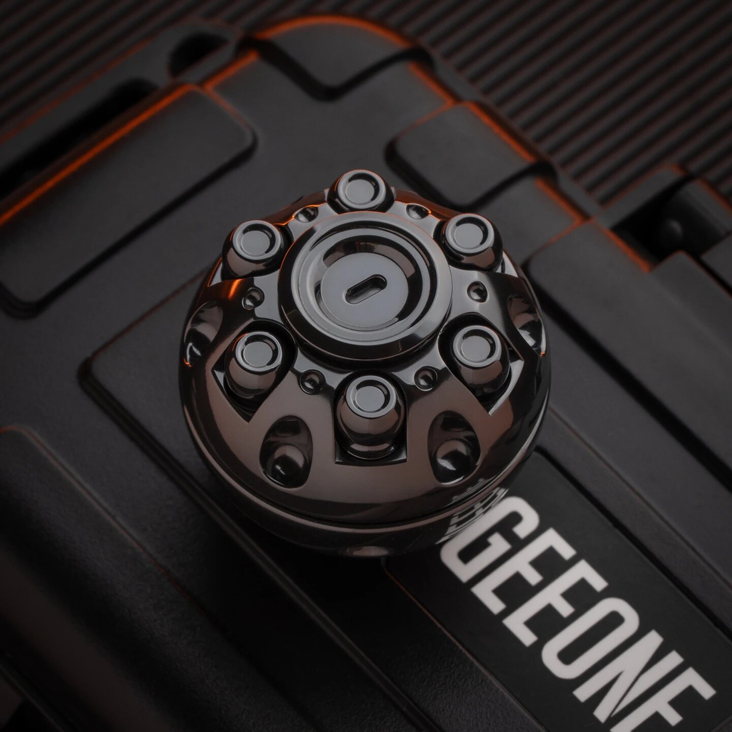 GEEONE 42. COSMO x Mackie Death Star спиннер, Zr polished