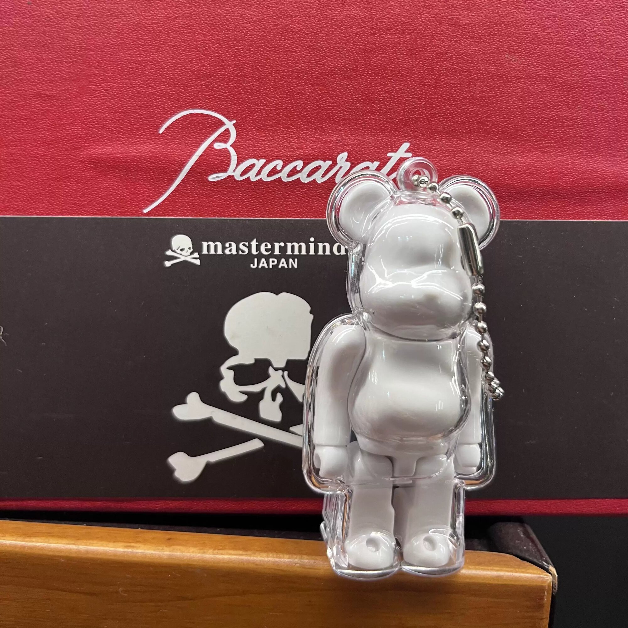 Прозрачный защитный чехол с белой фигуркой Bearbrick, набор для демонстрации, универсальный размер