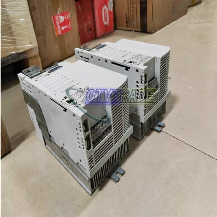 Модуль E82EV113_4C200 LENZE E82EV113K4C200 Inverter — фото 1