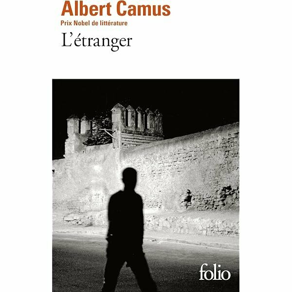 L'étranger (Collection Folio, no. 2) (French Edition)，Reprinted paperback book