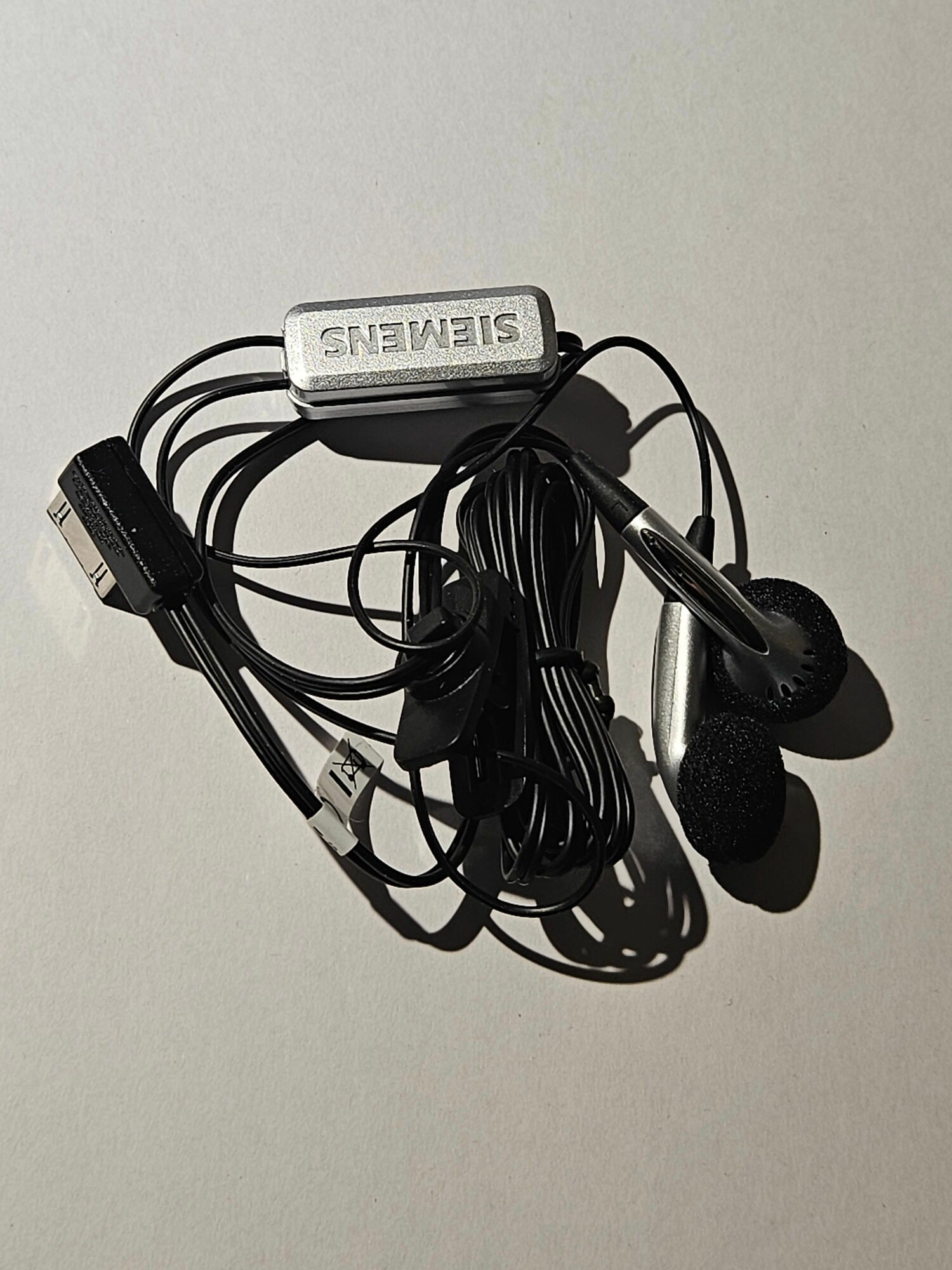 Гарнитура стерео с микрофоном Siemens C55/C65/CX75/A75 и др. (цвет - black) ORIG, ю