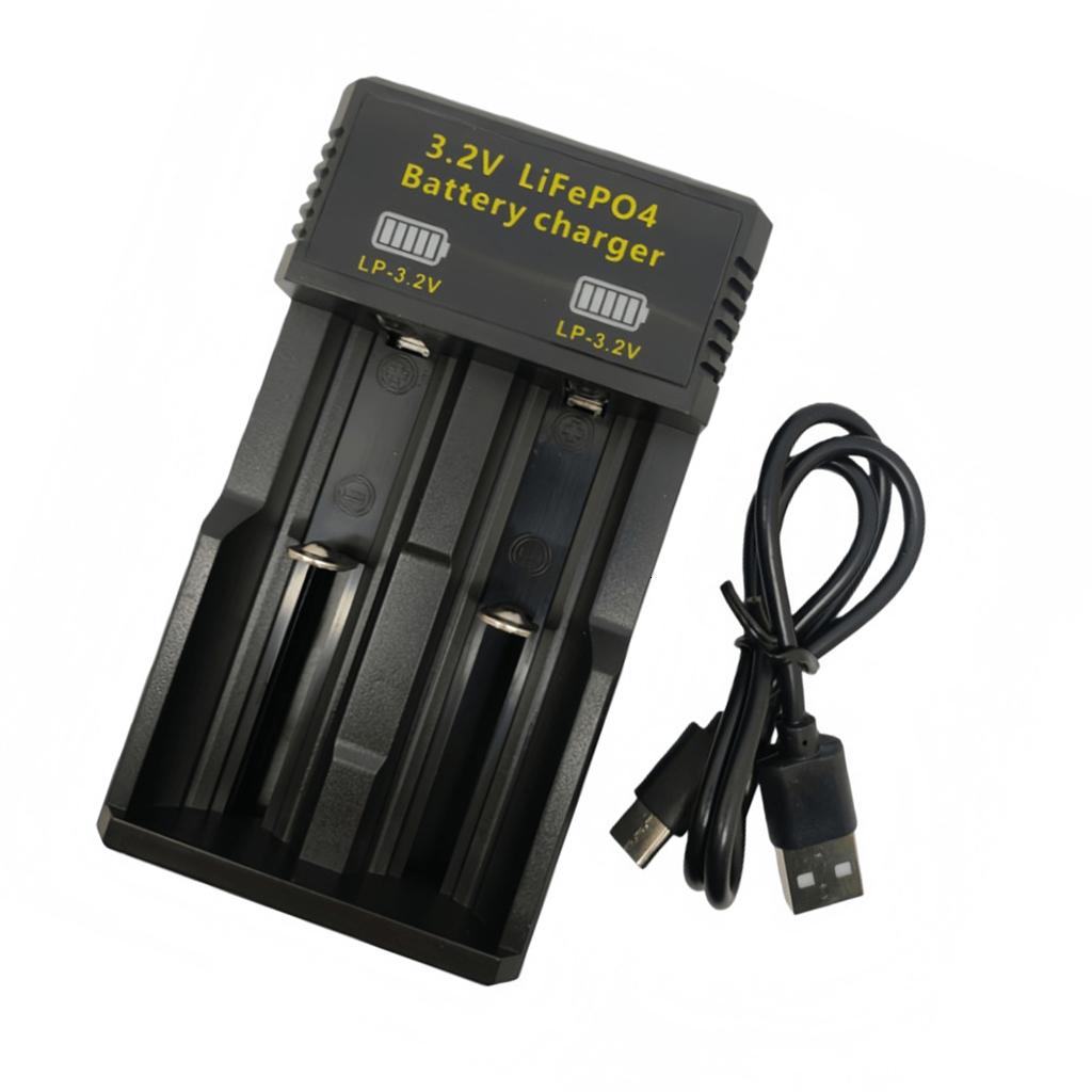 Пластиковый USB-зарядник для LiFePO4 16340/18650