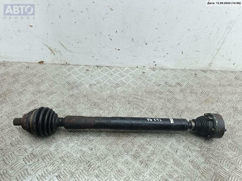 Полуось передняя правая Volkswagen Passat B6