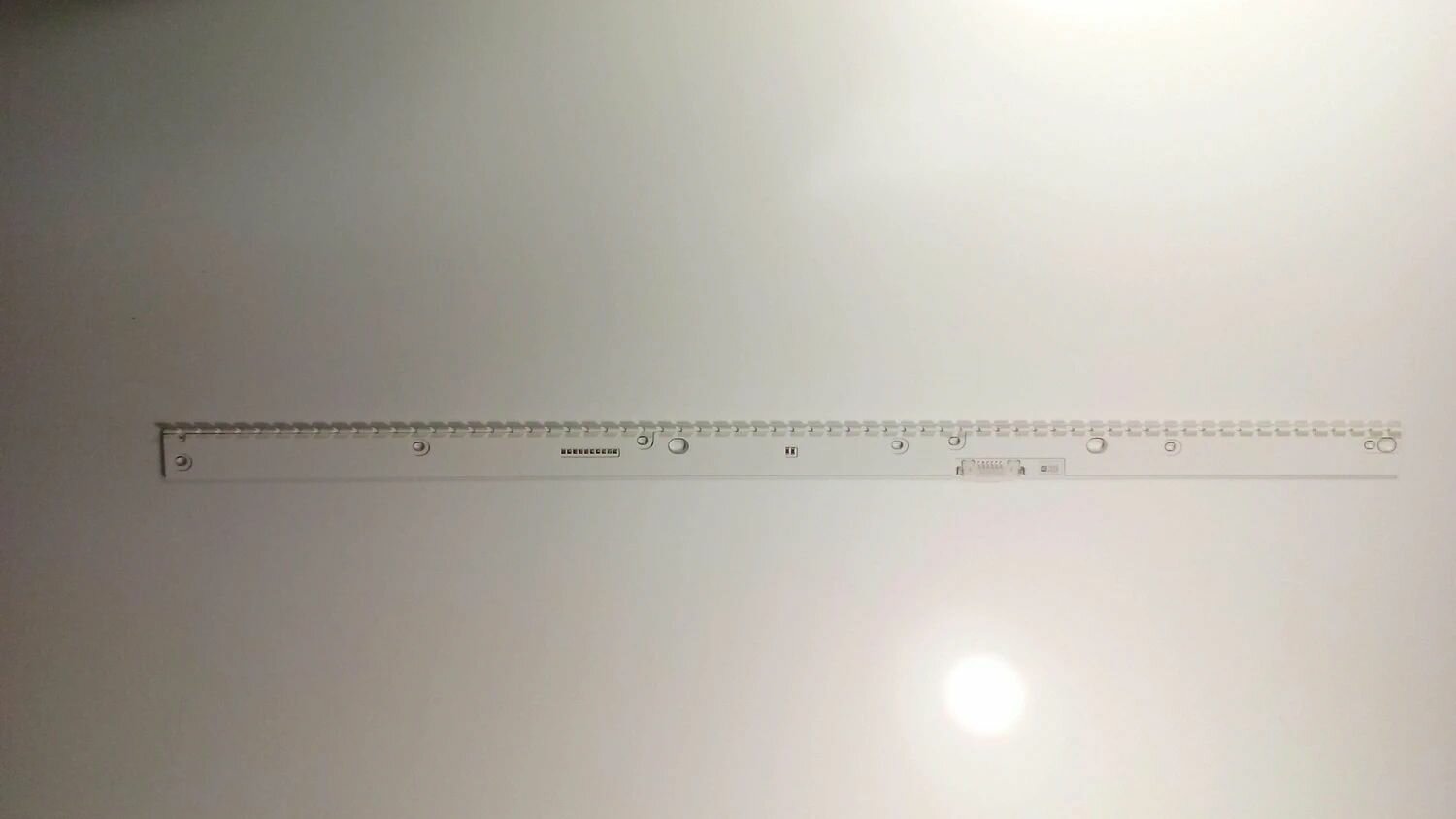 R6L YC 30496S B5S385 39602A LCD Панели CY-KM055HGEV2V для Ue55Mu6470U Ba01 Lcd Телевизор LCD, LED подсветка (string стринг светодиодный) для матрицы арт. 5773