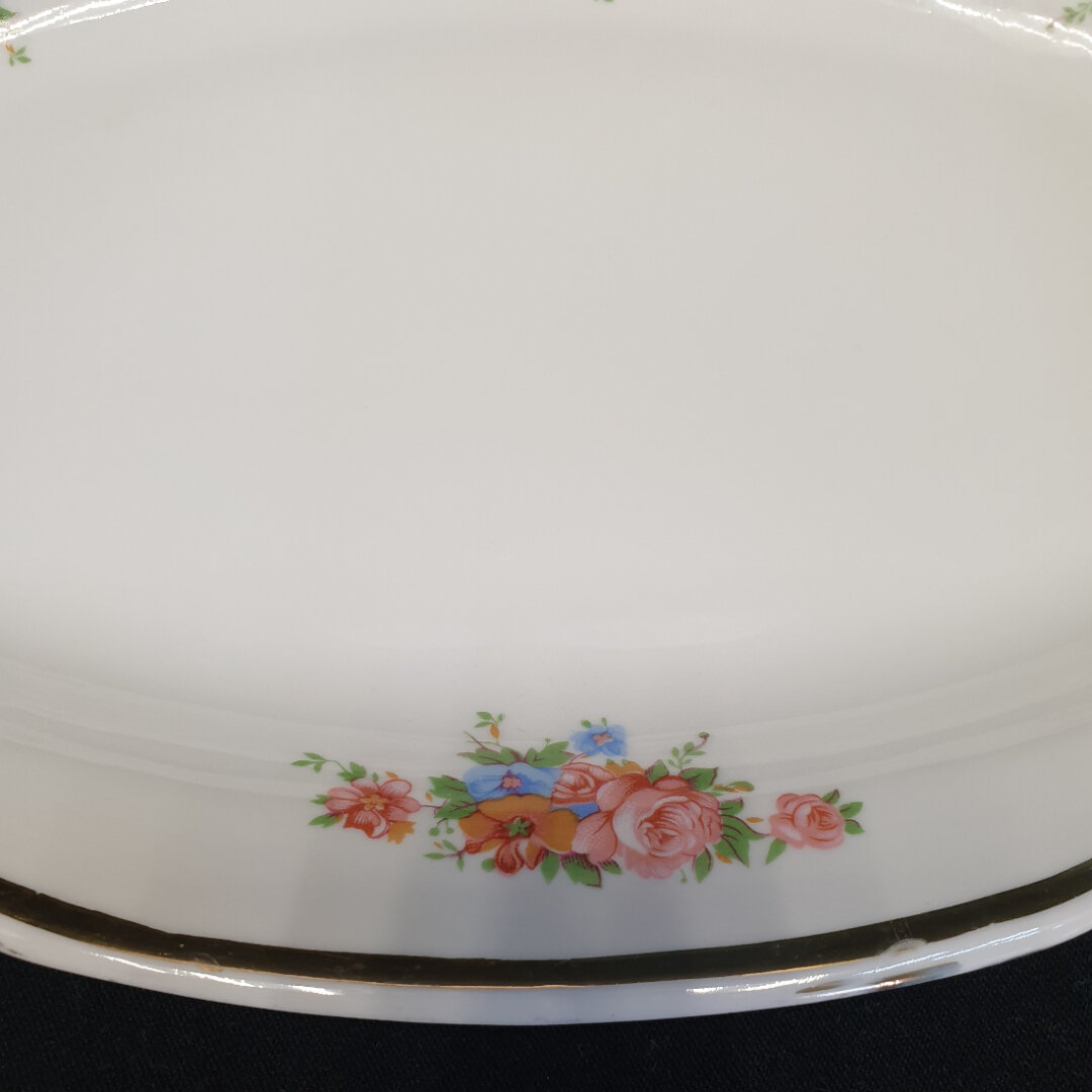 Блюдо овальное 36х23 см, Дулево, фарфор, деколь, позолота. Винтаж, СССР.