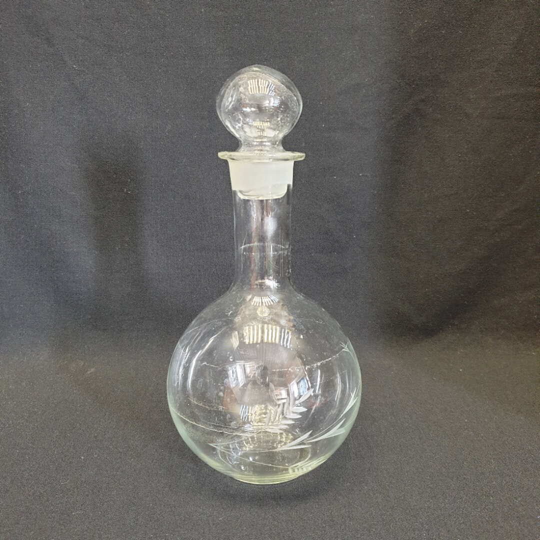 Графин штоф, стекло резка 1.1 л высота 23 см, винтаж СССР