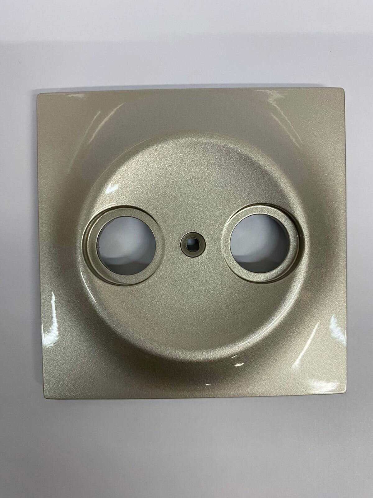 Накладка TV+FM розетки ABB impuls шампань-металлик (1743-79) 2CKA001753A5440