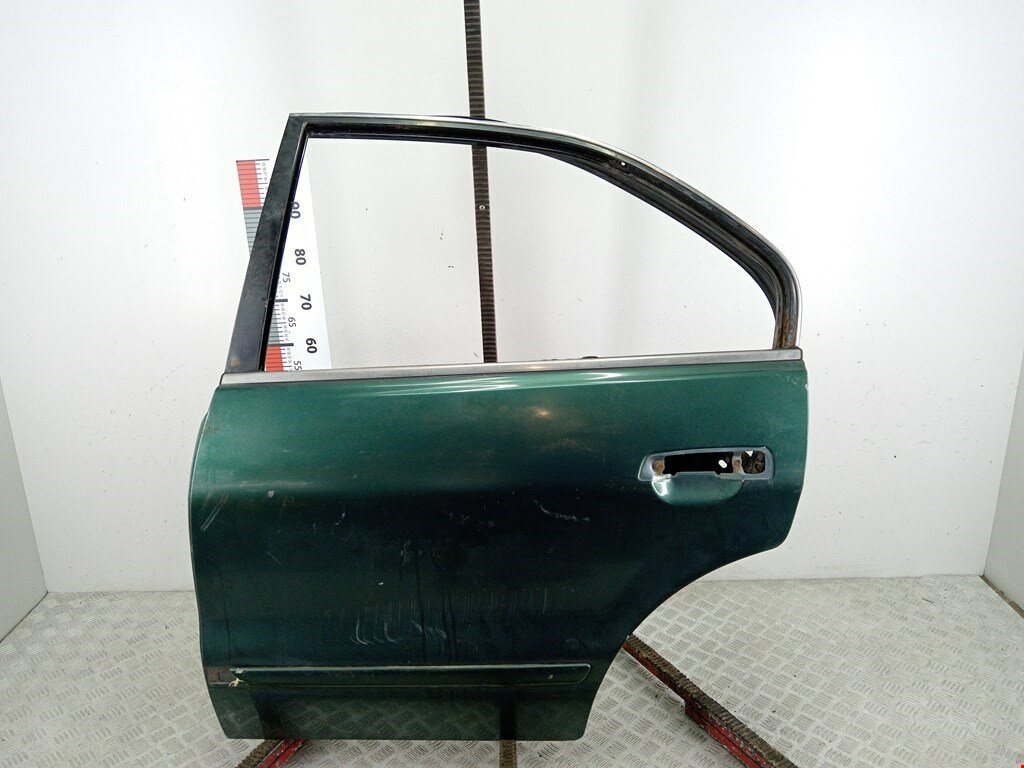 Дверь задняя левая Mitsubishi Galant 8 MR273247 арт. 2238950