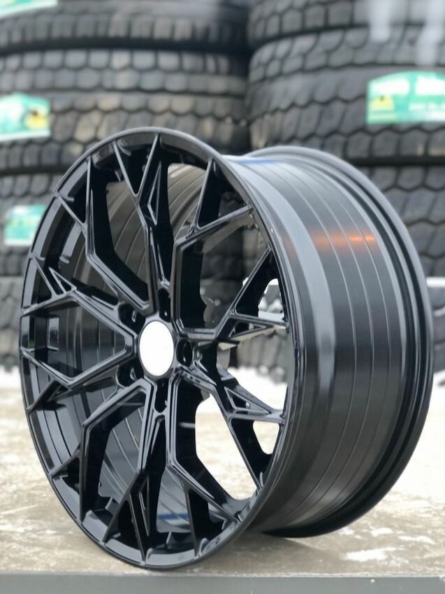 Диски автомобильные RR CSSYA5640 19*8,5 5*114,3 ET45 67,1 B-P/B