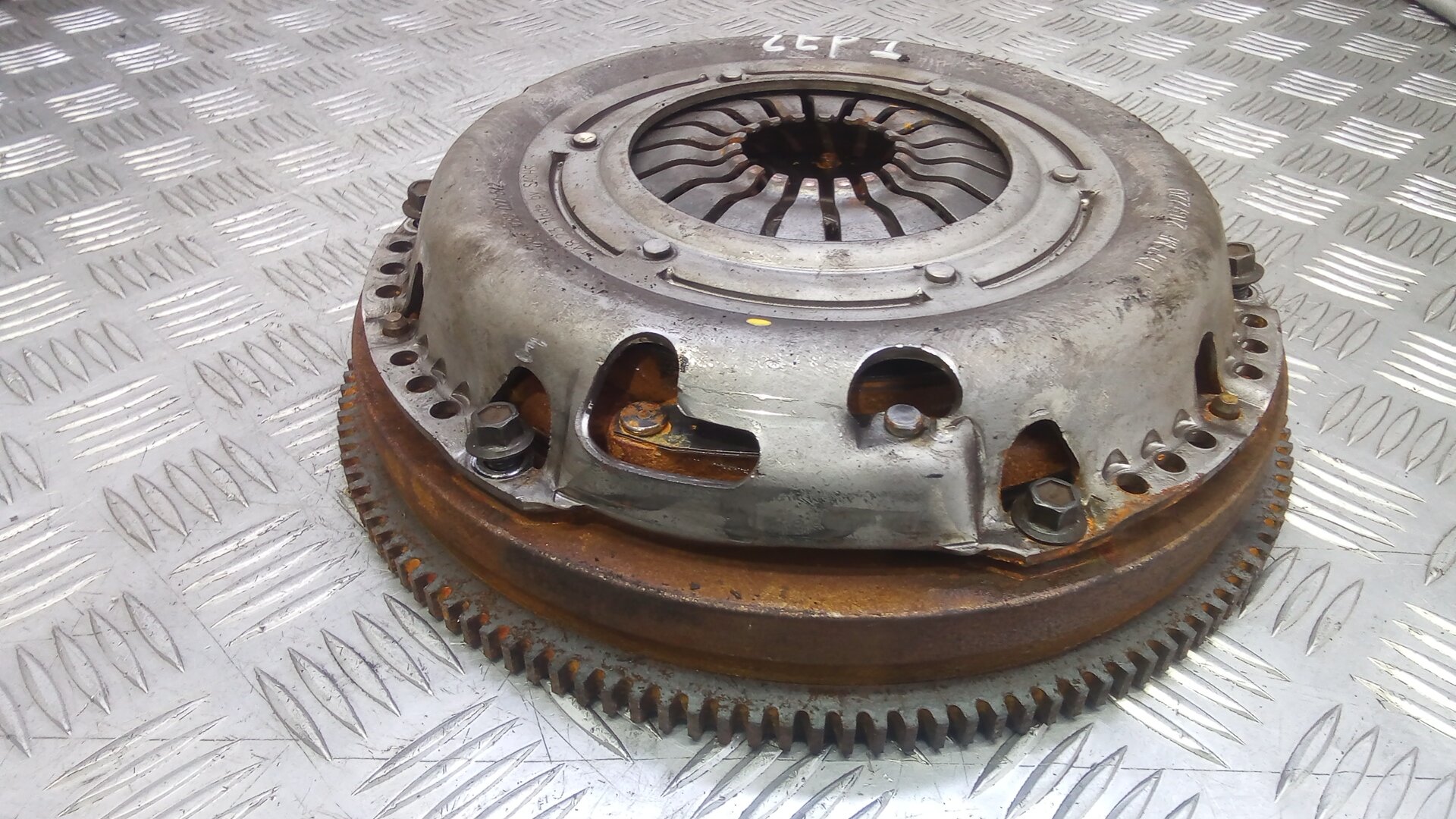 Маховик бензиновый FORD FOCUS 2