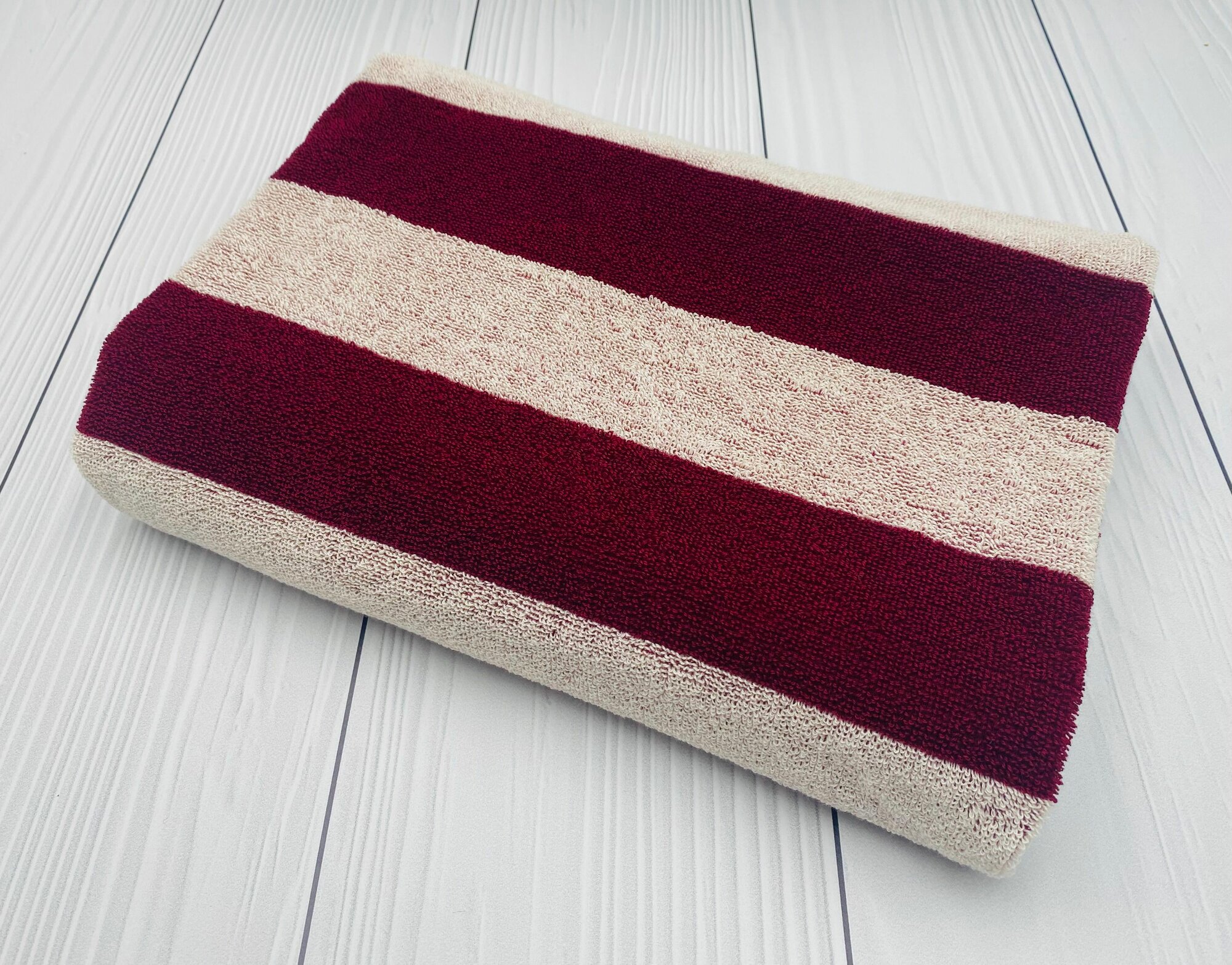 Полотенце махровое банное, для ванны Вишнево-белые полосы 70*140 см