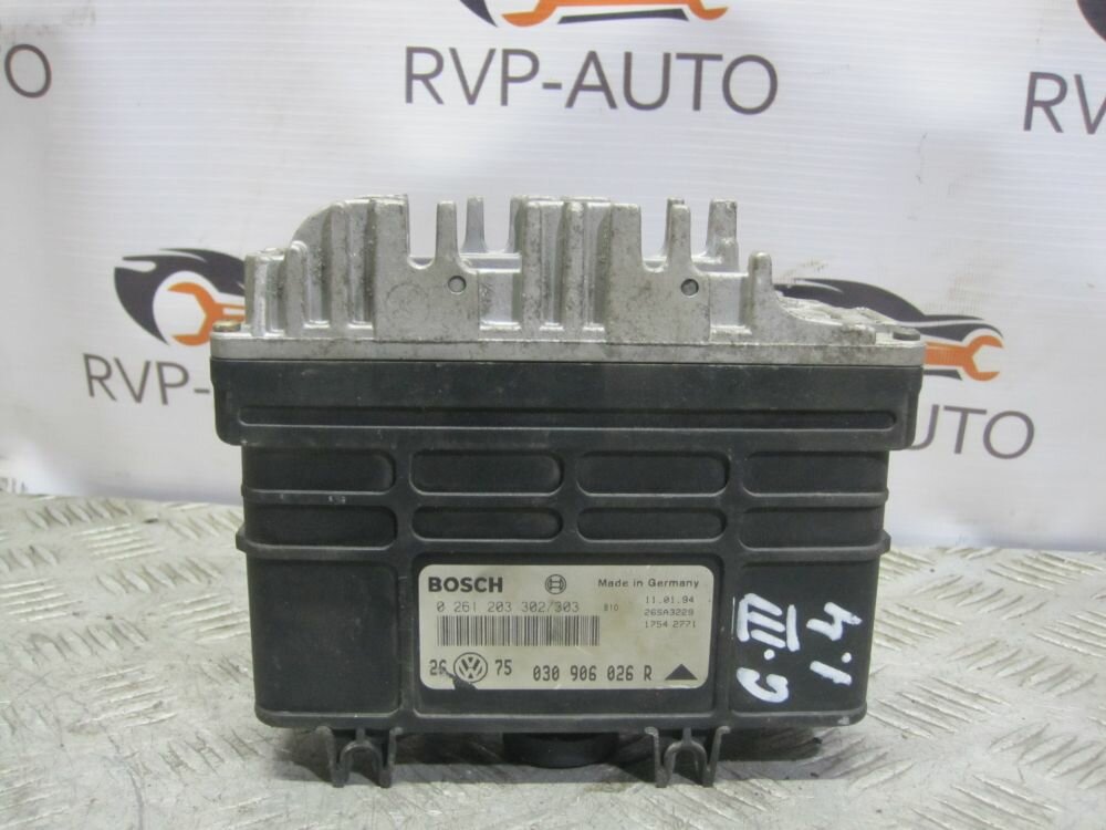 Блок управления двигателем VW Golf 3 1.4 1991-1999 0261203302