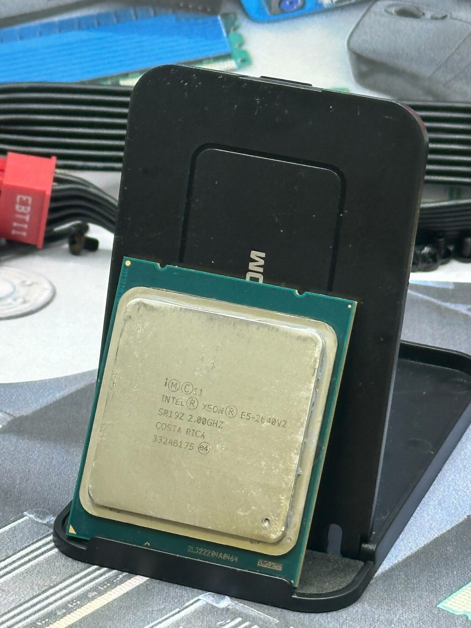 Процессор Intel E5 2640v2