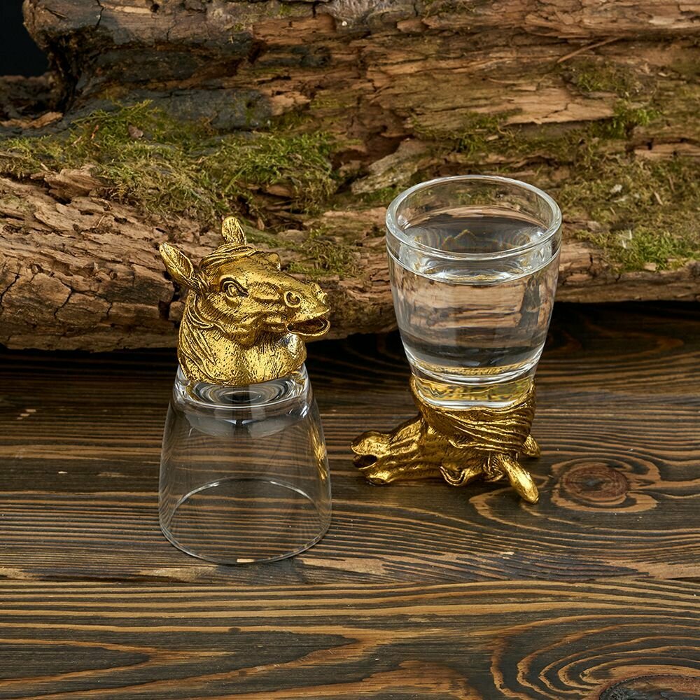 Набор для водки из 2-х стопок-перевертышей "Лошадь"