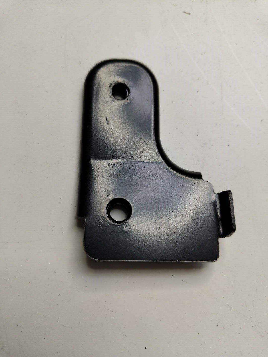 Кронштейн бампера переднего правый Chery Tiggo 4 (2017-2019) [1.5 16V 6MT внедорожник Turbo] 302000511AA