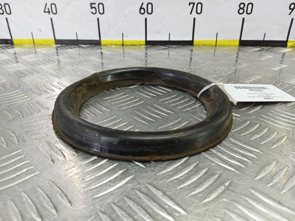 Опора пружины передняя Б/У для MITSUBISHI LANCER IX рестайлинг (2005—2010) MR244220