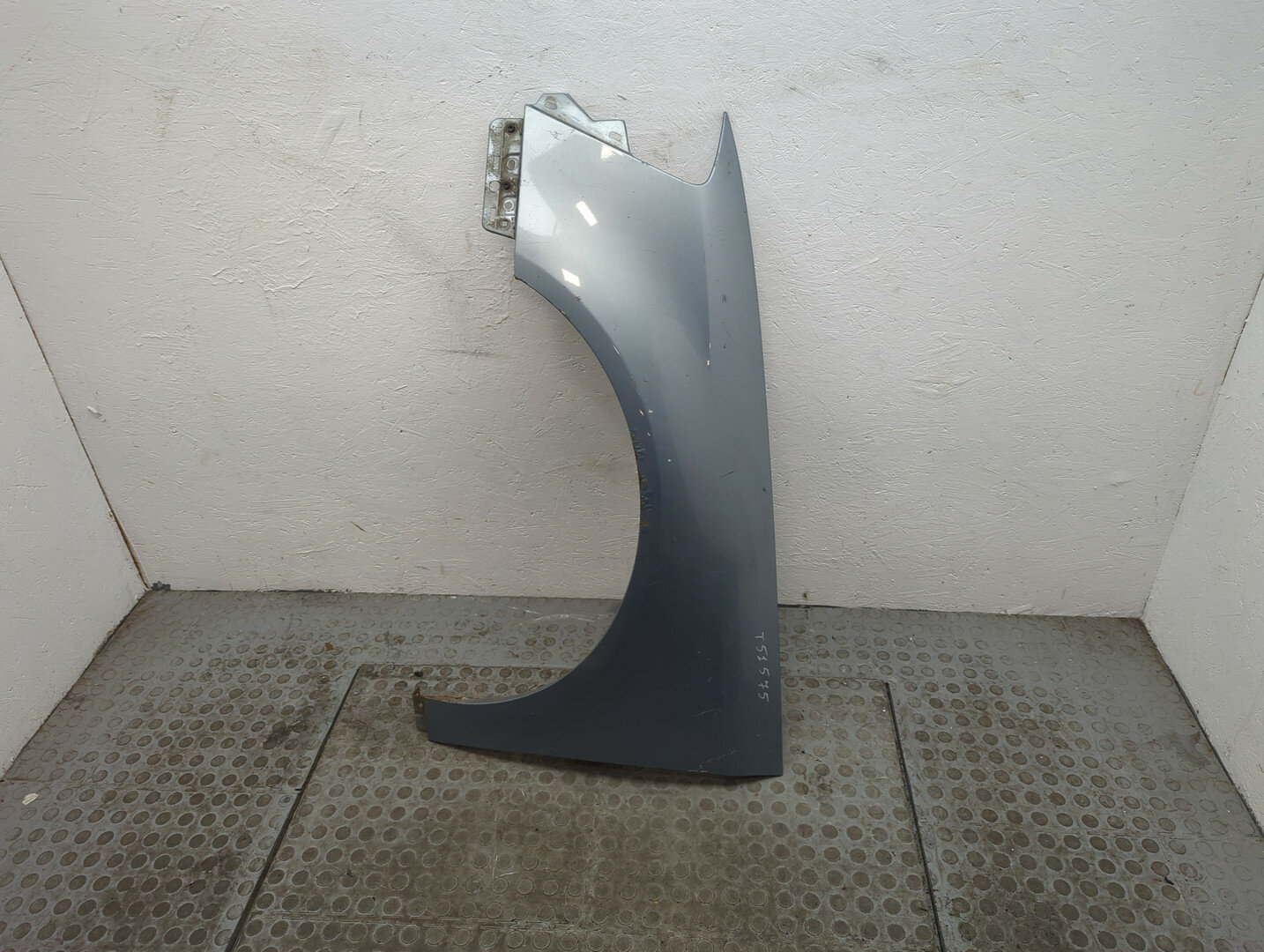 Крыло левое переднее Volkswagen Passat 6 Б/У