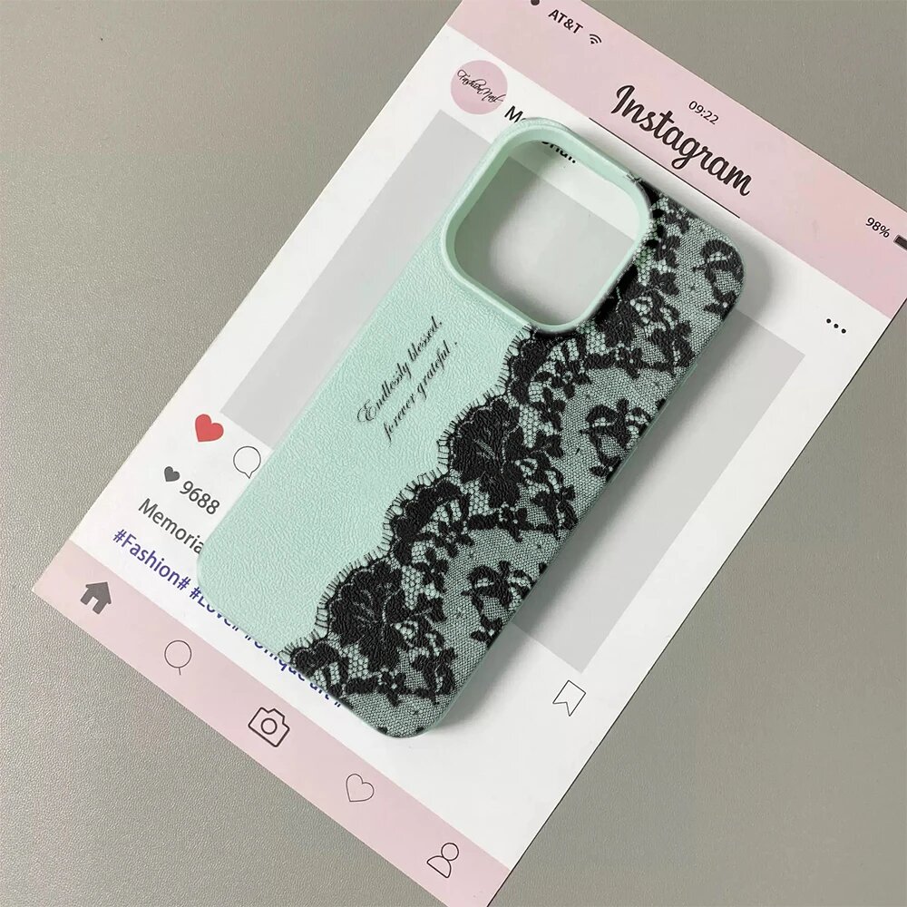 Кружевной чехол для iPhone светло-зеленого цвета
