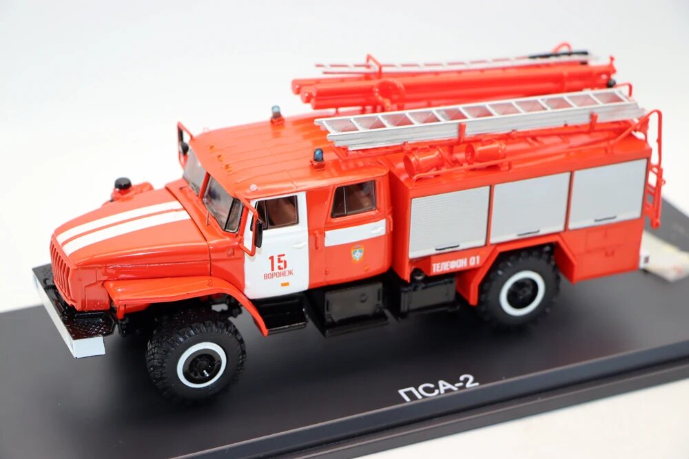 Модель пожарной машины КАМАЗ 43206 (ПСА-2) coolmodel 1:43 No 15