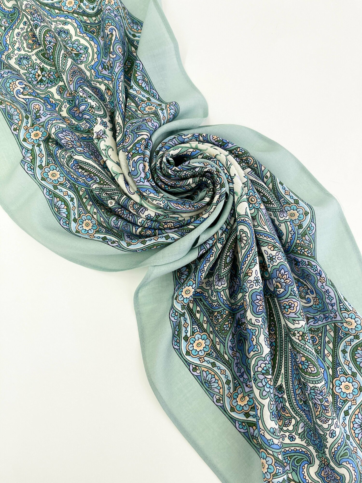 Косынка шейная для женщин