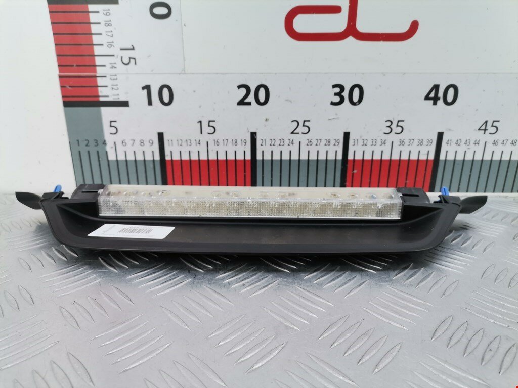 Фонарь дополнительный тормозной (стоп-сигнал) BMW 3-Series (E46) 63256905492 арт. 2047459