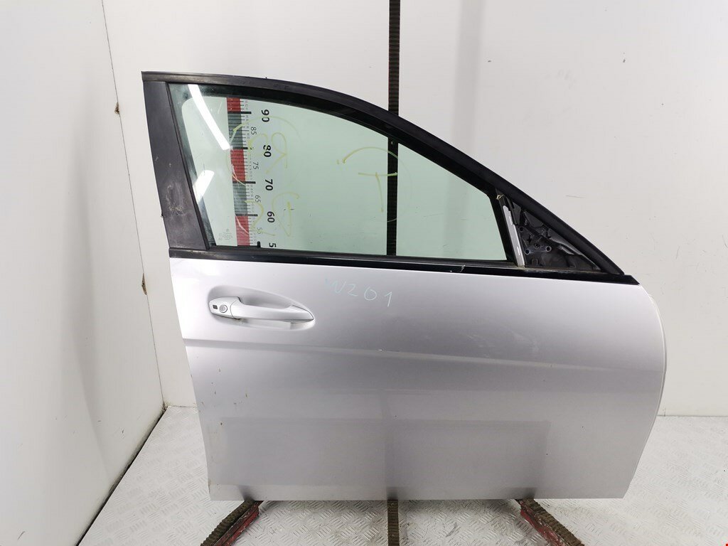 Дверь передняя правая Mercedes C-Class (W204) A2047206000 арт. 1788956