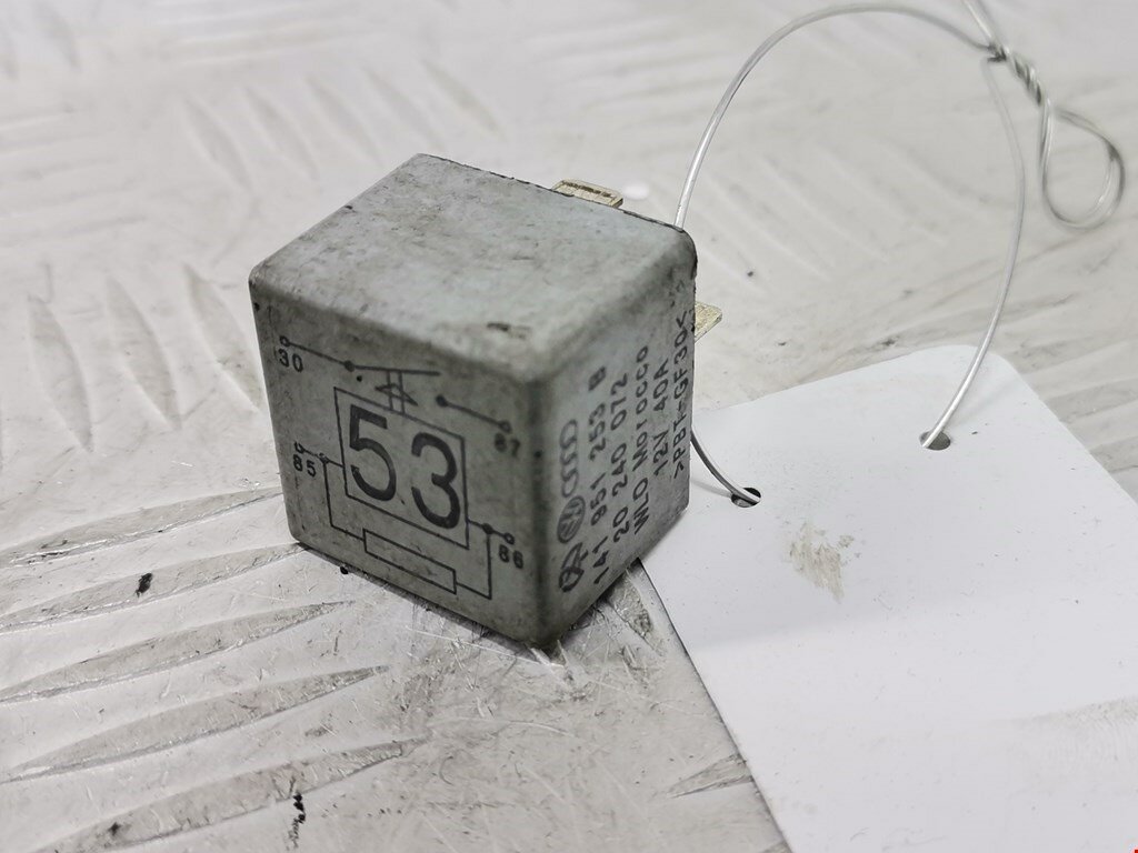 Реле Volkswagen Passat 5 4H0951253A арт. 1655483