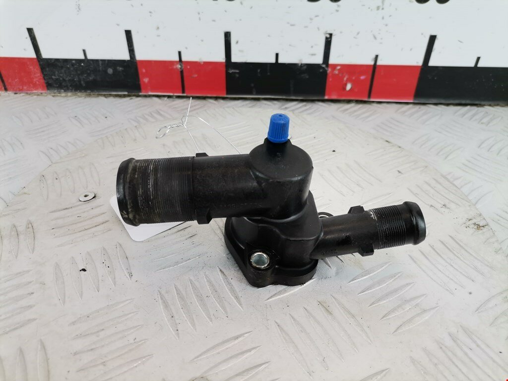 Корпус термостата Renault Clio 2 8200660882 арт. 1517222