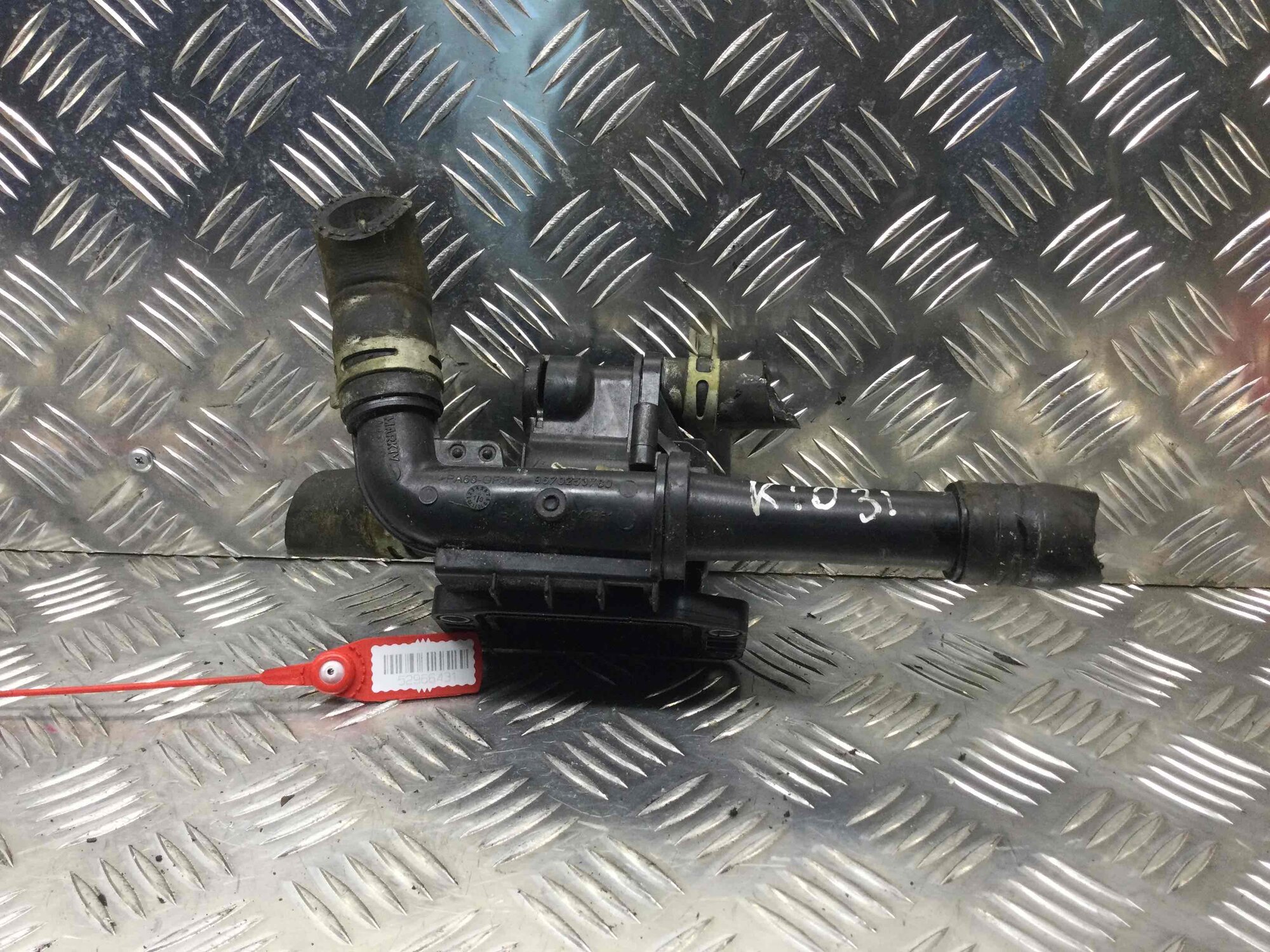 Б/У Корпус термостата Citroen C3 Picasso 1 поколение 2008 - 2013 2010 г.