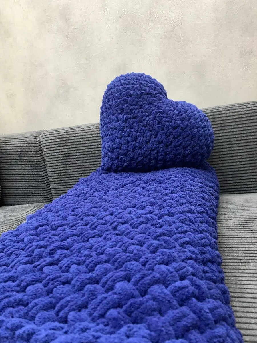 Плед 150x180 и подушка 40x40 Ручная работа из Alize Puffy