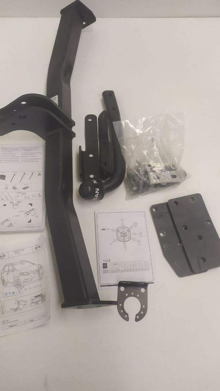 Фаркоп на Nissan Т32 МС несъемный Nissan KR5006FL50