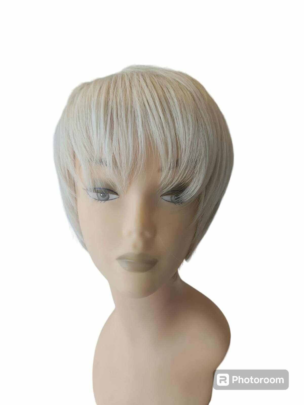 Парик пепельного цвета