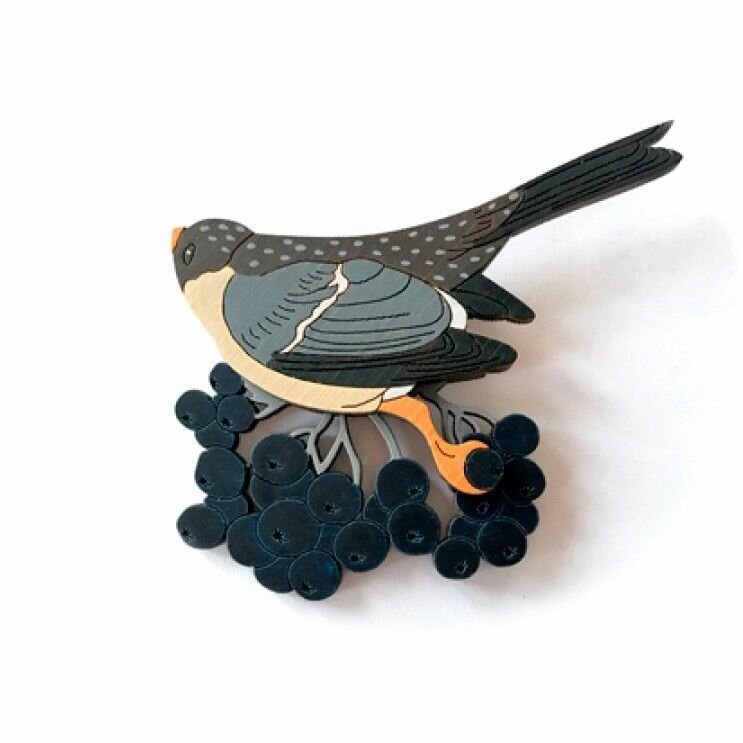 Брошь, дерево