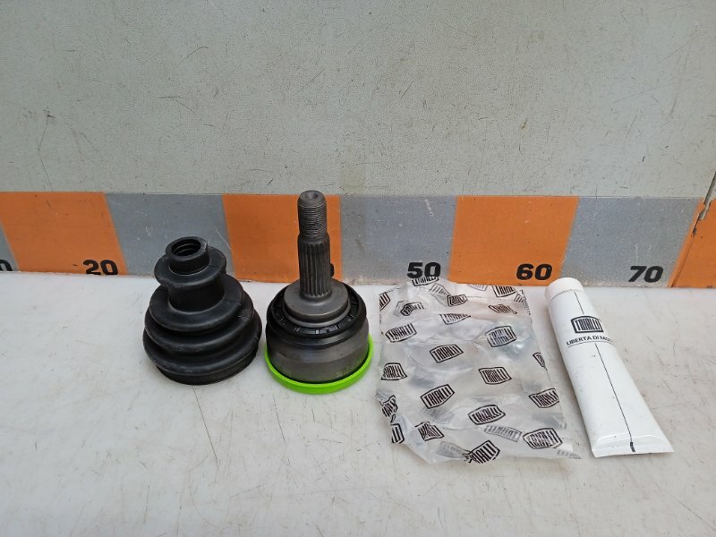 Б/У Рено Логан 1, Renault Sandero 2009-2014 Полуось Renault Logan 2005-2014 1 Перед. Лев. 298927 RENAULT арт. 391016391R